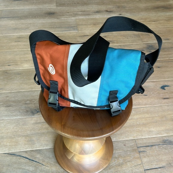 timbuk 2 | Bags | Timbuk2 Small Messenger Bag | Poshmark